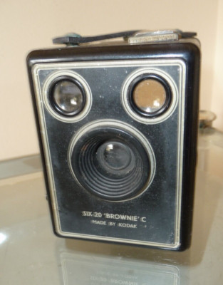 Vintage Box Brownie Camera for sale | eBay
