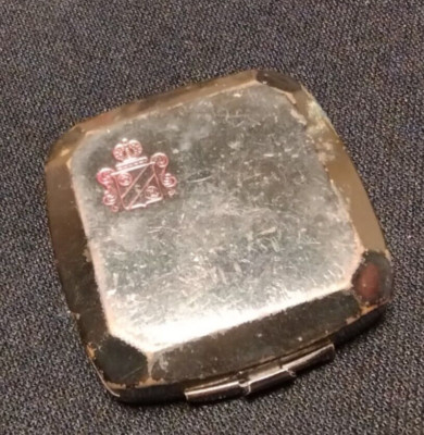 Collectible Cosmetic Compacts (1930-1949) for sale | eBay