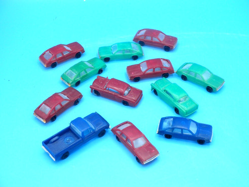 HO Scale Lot Of 12 Plastic Automobiles Cars & Trucks for making Junk ...