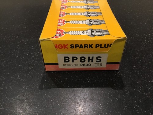 NGK Spark Plug BP8HS-15 Mercury Mariner 2-Stroke Outboard Engine 9.9 ...