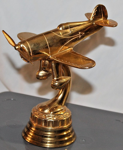 NICE 1938 Dodge Trophies LINE CONTROL GAS ENGINE RACING AIRPLANE AIR ...