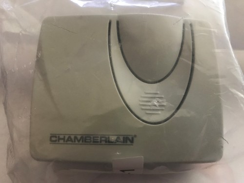 NEW Chamberlain Remote Light Control CLLAD Garage Turns Inside Lights ...