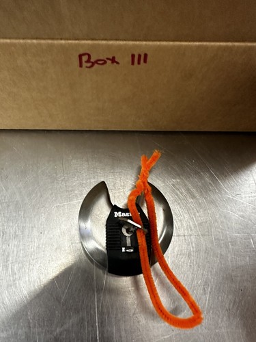 Master Disc Lock No.40 Heavy Duty Hardened Shackle Padlock With One Key ...