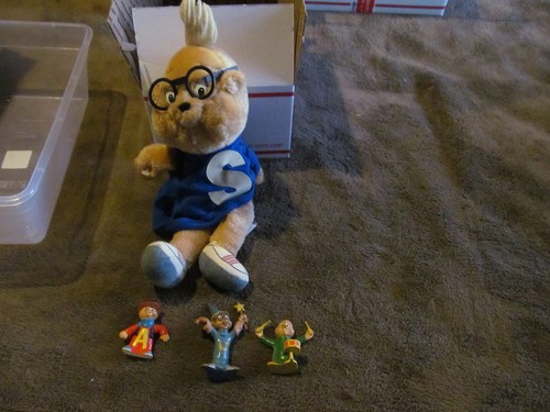 4 Fabulous Vintage Alvin & The Chipmunks Figures - 3 PVC & 1 Plush ...
