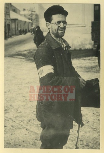 WW2 ORIGINAL WAR PHOTO JUDEN JEW JEWISH MAN WITH ARMBAND IN GHETTO | eBay