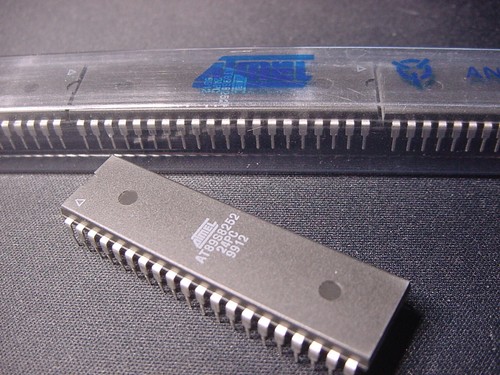 NEW OLD STOCK ATMEL AT89S8252 24PC 10 pieces | eBay