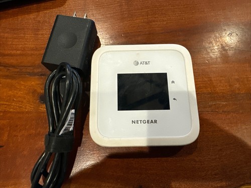 NETGEAR Nighthawk M6 (MR6110-1A1NAS) AT&T 5G LTE Wi-Fi Mobile Router ...