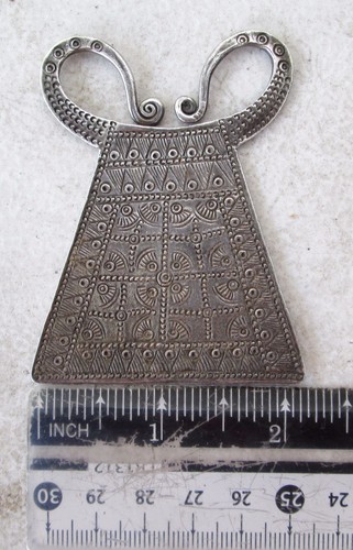 POSITIVE ENERGY! Vintage Blue Hmong Hill Tribe Silver Spirit Lock ...