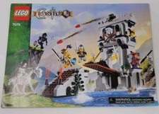 LEGO 7079 Drawbridge Defense Set Parts Inventory and Instructions ...