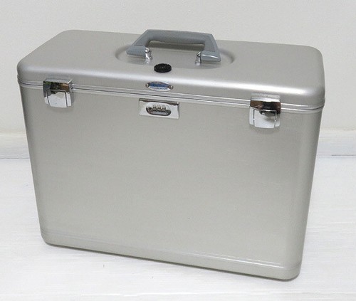 Zero Halliburton Pilot Case Flight Case Aluminum 50x38x21cm Dial Lock Functional | eBay