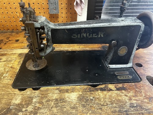 Singer Industrial 114W103 Chainstitch Embroidery sewing machine vintage ...