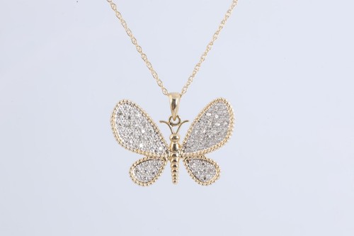 18" 14k Two-Tone Gold 0.50tcw Diamond Butterfly Pendant Necklace (3.22g ...