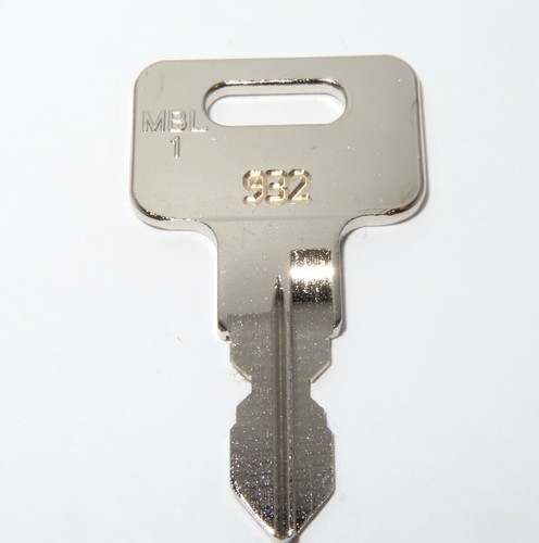 Mobella Precut 932 Replacement Cabin Door Boat 2 Keys For Southco ...