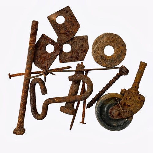 Mixed Rusty Metal Objects Art Craft Supply Metalworking Assemblage Lot ...