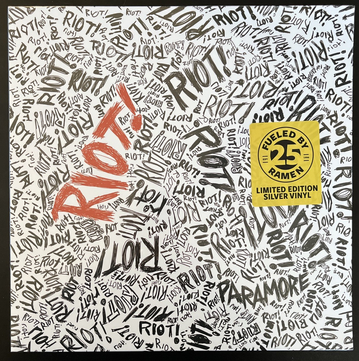 Portadas De Discos De Paramore