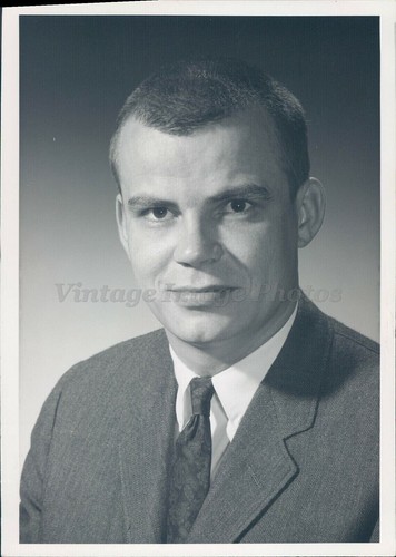 1962 Photo Donald Voss Manager Cleveland Branch Office General Life ...