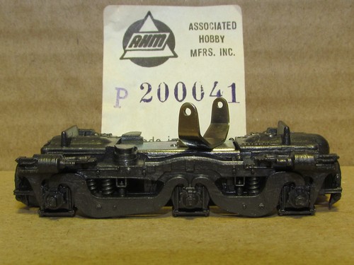 P-200-041 U25C Truck Frame Rear, 1 NEW TRUCK IN PART BAG NEW AHM ...