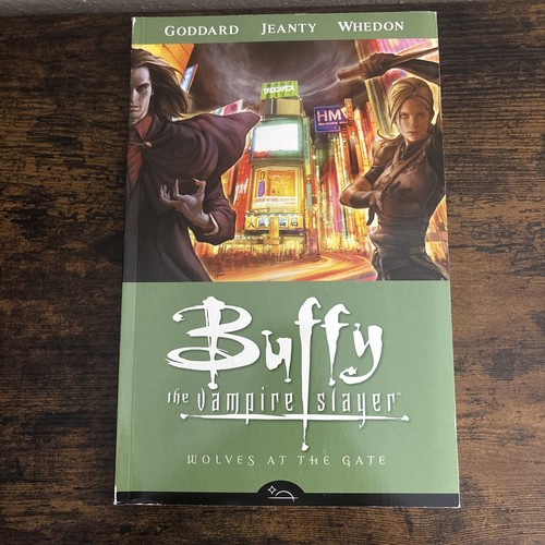 Buffy the Vampire Slayer Season 8 Volume 3: Wolves at the Gate by Joss ...