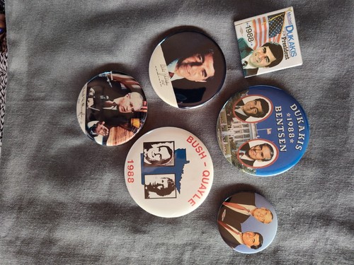 vintage presidential campaign buttons 1988 Michael Dukakis Lloyd ...
