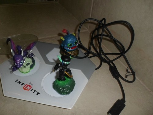 DISNEY INFINITY LOT Pad + 3 Skylander figures,ninja,dragon,blue fish | eBay