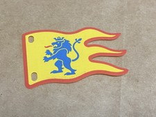 LEGO Sets with Part 100731 Cloth Flag 8 x 3 Wave with Lion Head on Blue ...