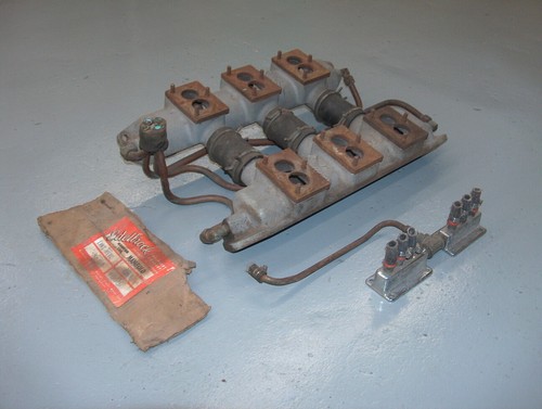 Edelbrock Hot Rod Lincoln 430 6x2 Six Deuce Aluminum Intake Manifold ML ...