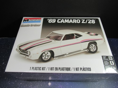 1969 Camaro Z/28 Model Kit New Sealed Monogram # 10801 Skill Level 4 ...
