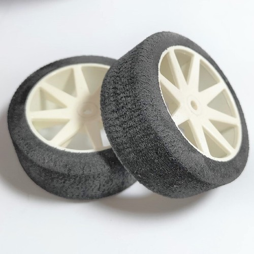 Pair of Wheels Enneti 25mm 42 Front in Sponge Scale 1/10 White Spokes ...