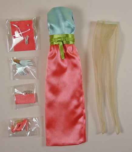 IT'S MY PARTY POPPY - MINT & COMPLETE OUTFIT - JUST OUT OF THE BOX ...