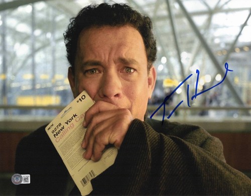 L@@K TOM HANKS SIGNED AUTOGRAPH THE TERMINAL 11X14 PHOTO BAS BECKETT ...