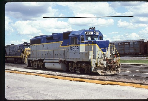 ff922 Orig. Slide CSX 4309 Ex RDG GP39-2 6-93 | eBay