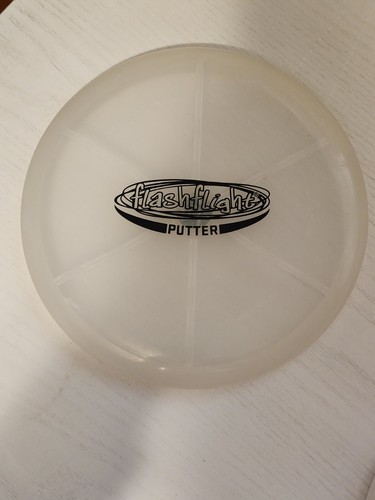 Nite Ize Flashflight LED Color Change Disc Golf Frisbee Putter | eBay