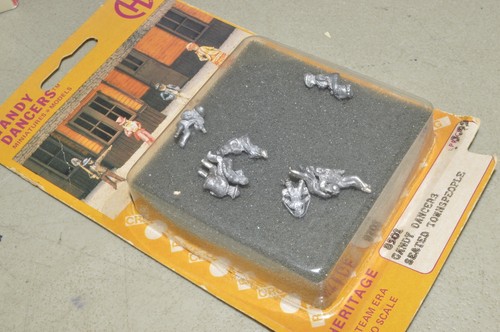 HO scale people figures Heritage Models Gandy Dancers 8501 seated ...