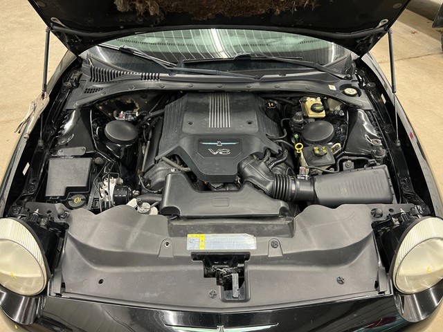 2004 Ford Thunderbird Engine