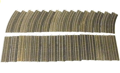 Lot (30) Pieces of Marx HO-Scale Track, on Black Roadbed (15 Curve, 15 ...