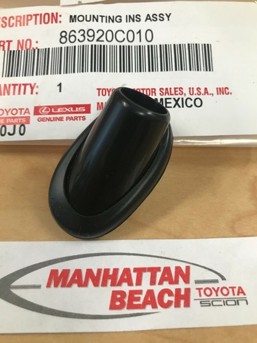 2000-2006 Toyota TUNDRA Antenna ORNAMENT BEZEL Genuine Toyota 86392 ...