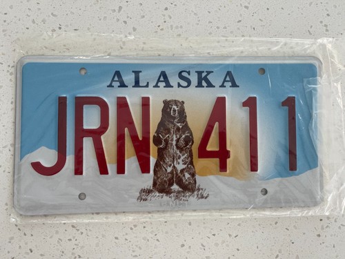 PAIR Alaska License Plate GRIZZLY STANDING BEAR MINT AK Expired 2018 | eBay