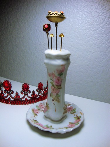 Vintage HAT PINS & HOLDER - Nouveau Hat Pins (4) - Hand Painted Hat Pin ...