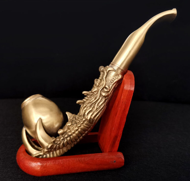 Metal Dragon Pipe