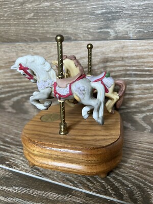 Willitts Music Box In Collectible Music Boxes (1970-Now) for sale | eBay