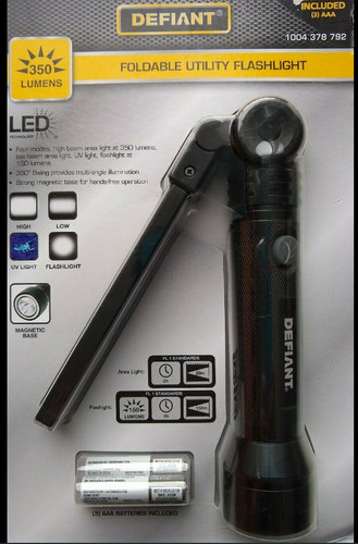 DEFIANT LED FOLDABLE FLASHLIGHT MAGNETIC BASE 3 AAA BATTERIES INCLUDED ...