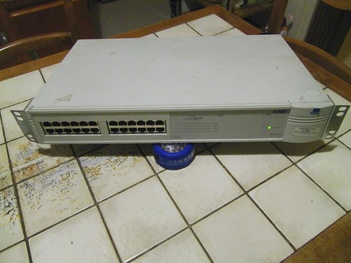Switch 3COM Superstack II 3300 24 Port | eBay