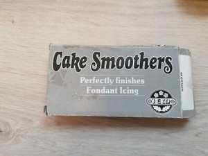 Icing Edgers and Smoothers for Cake Decorating for sale | eBay