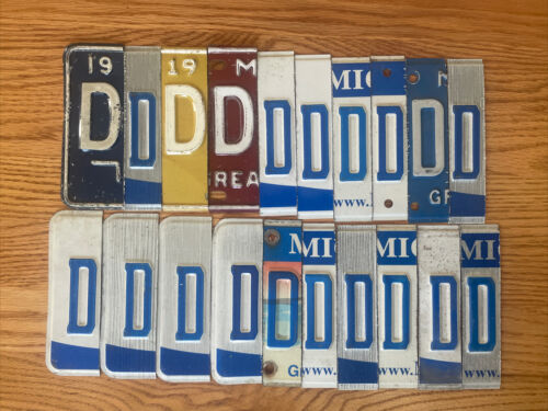 Lot Of 20 Letter D License Plate Letters Embossed Craft Art | eBay
