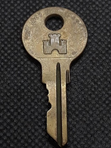 Vintage Brass FORT Lock Castle Key No. # L677 Chicago IL | eBay UK