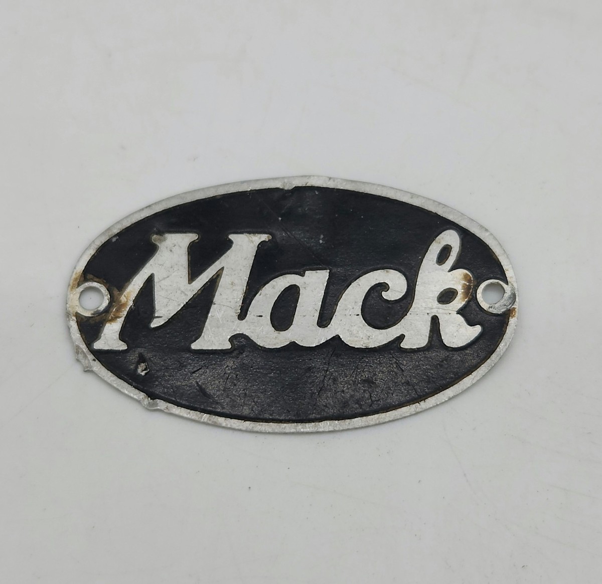 Logotipo De Defensa De Mack