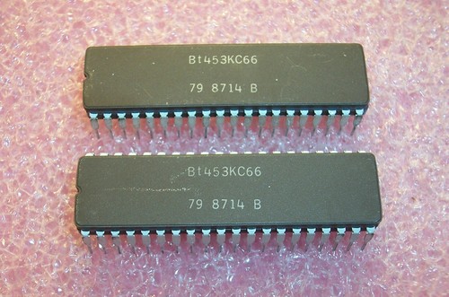 QTY (2) BT453KC-66 BROOKTREE 40 PIN CERAMIC DIP COLOR PALETTE RAMDAC ...
