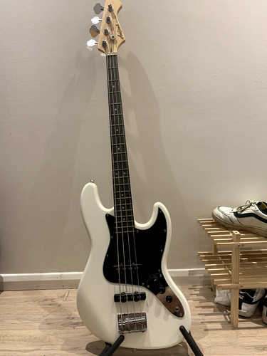 Aria Pro II Jet Bass - J-2 SVW - Solid Bass Guitar | eBay UK