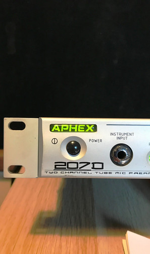 APHEX 207D Dual Channel Preamp AES/EBU and S/PDIF digital outs, Free UK ...