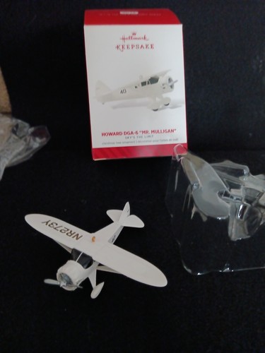 Hallmark Airplane Howard DGA-6 Mr Mulligan 18th Sky's the Limit 2014 ...
